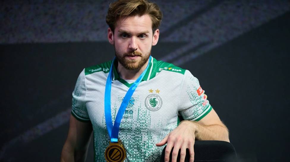 NiKo Admits Playoff Struggles – Team Performance Issues & Future Plans